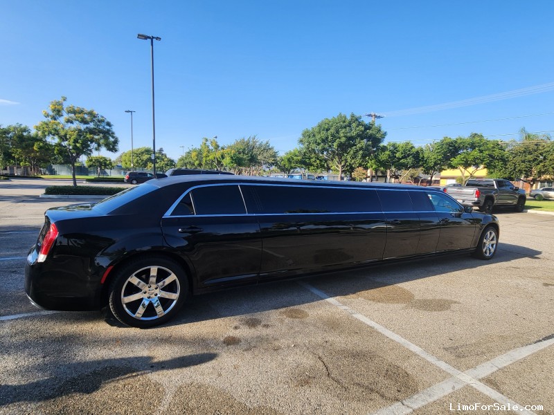 2018, Chrysler 300, Sedan Stretch Limo, Specialty Conversions