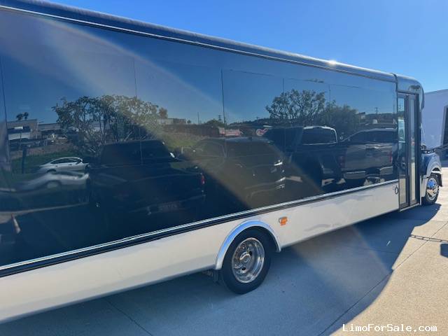 2014, International 3400, Mini Bus Limo, Specialty Vehicle Group