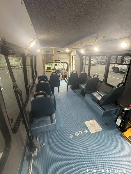 2019, Mini Bus Shuttle / Tour, Elkhart Coach