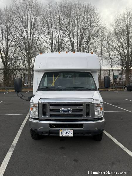 2019, Mini Bus Shuttle / Tour, Elkhart Coach