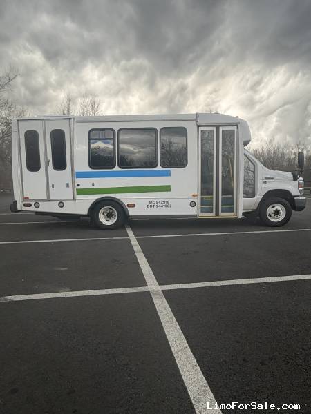 2019, Mini Bus Shuttle / Tour, Elkhart Coach
