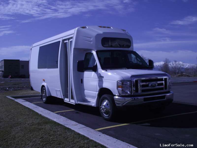 2014, Ford E-450, Mini Bus Shuttle / Tour, Ameritrans