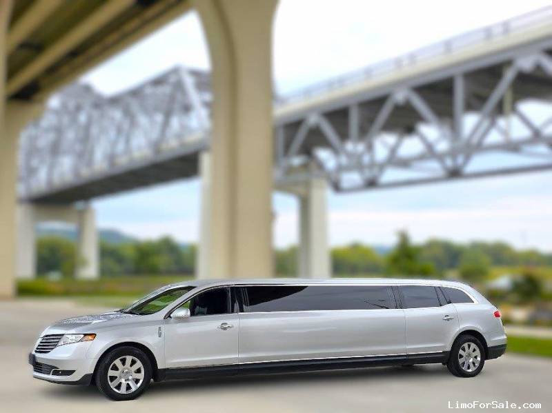 2019, Sedan Limo, Royale