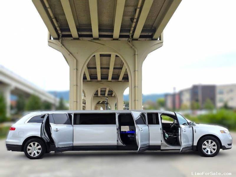 2019, Sedan Limo, Royale