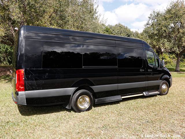 2019, Van Limo, Executive Coach Builders