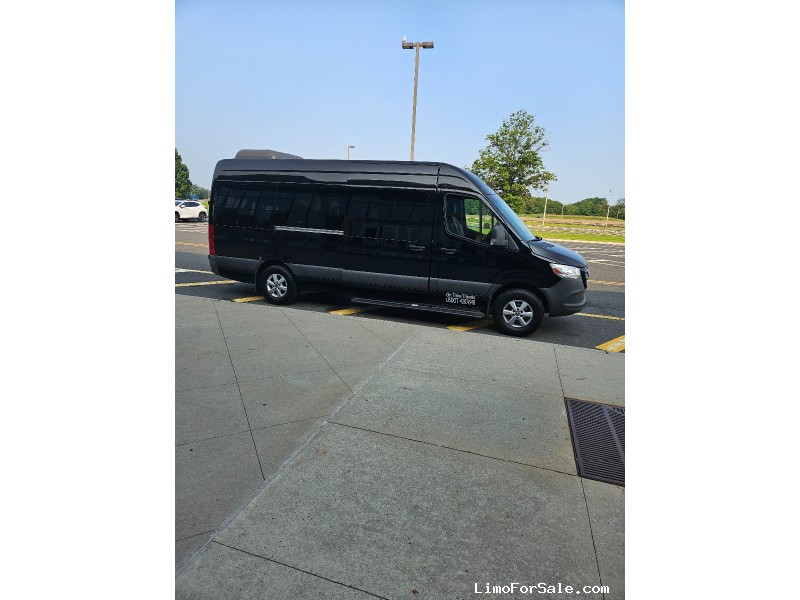 2019, Mercedes-Benz Sprinter, Van Shuttle / Tour, Mercedes