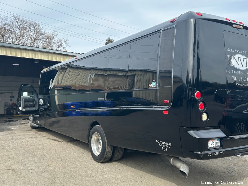 2013, Ford F-650, Mini Bus Limo