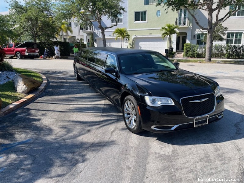 2017, Chrysler 300, Sedan Stretch Limo, Pinnacle Limousine Manufacturing