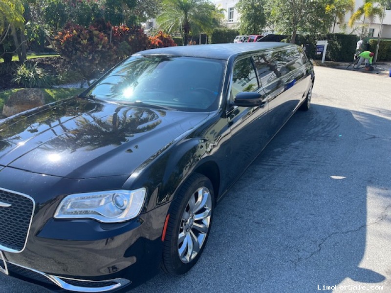 2017, Chrysler 300, Sedan Stretch Limo, Pinnacle Limousine Manufacturing