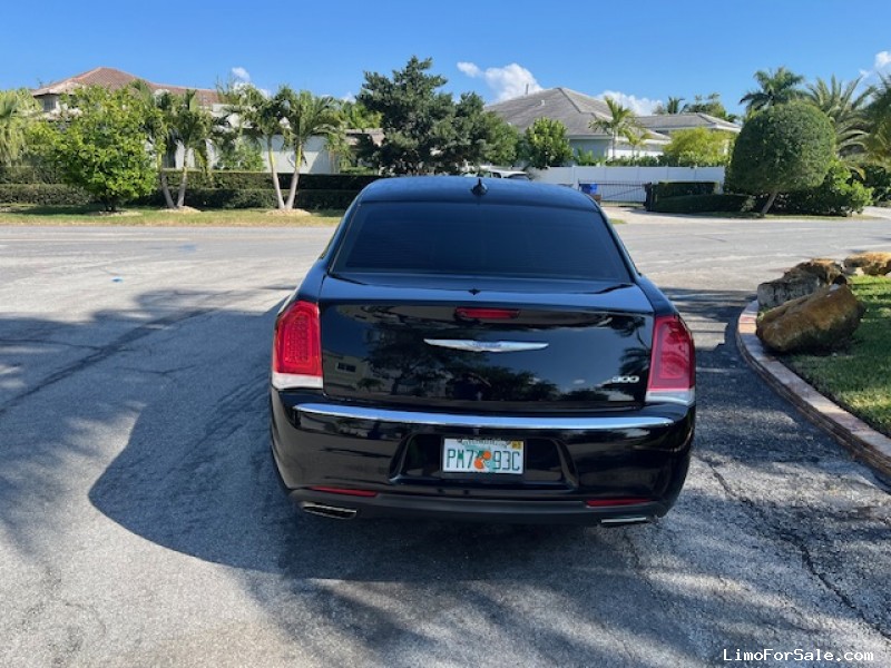 2017, Chrysler 300, Sedan Stretch Limo, Pinnacle Limousine Manufacturing