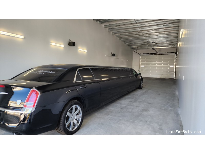 2015, Chrysler 300, Sedan Stretch Limo, Specialty Conversions