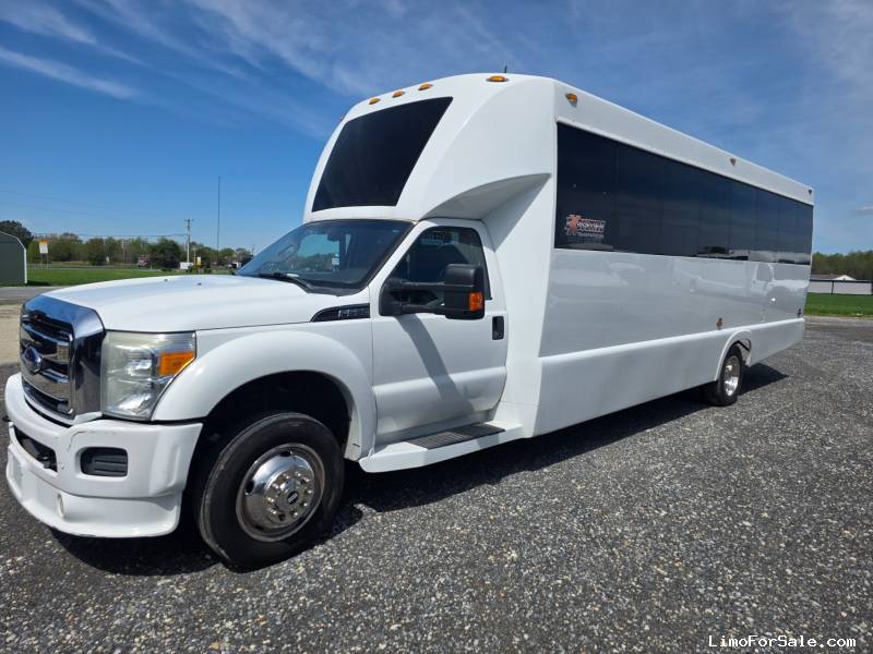 2015, Mini Bus Shuttle / Tour, Tiffany Coachworks