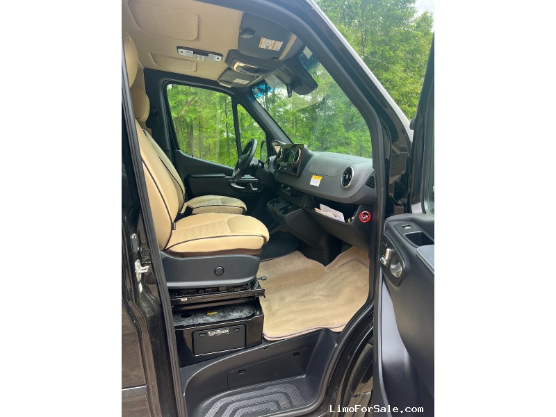 2021, Mercedes-Benz Sprinter, CEO SUV