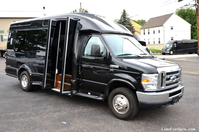 2014, Ford E-350, Mini Bus Shuttle / Tour, Turtle Top