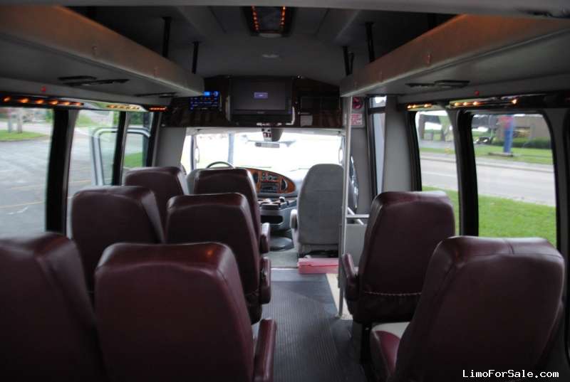 2005, Ford E-350, Mini Bus Shuttle / Tour, Turtle Top