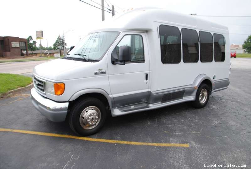 2005, Ford E-350, Mini Bus Shuttle / Tour, Turtle Top