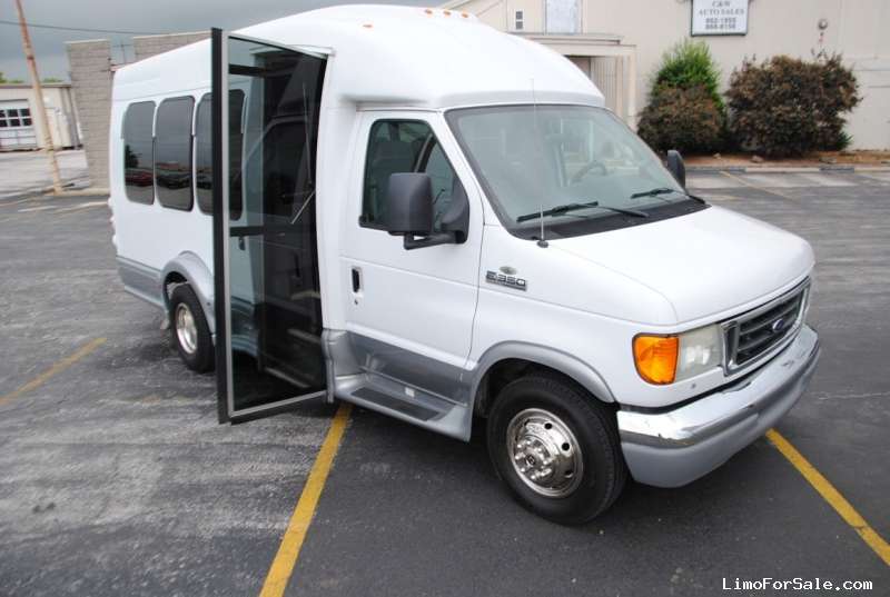 2005, Ford E-350, Mini Bus Shuttle / Tour, Turtle Top