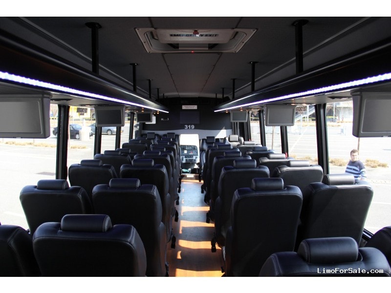 2012, Freightliner Federal Coach, Mini Bus Shuttle / Tour, Federal