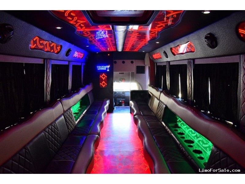 2011, Ford F-550, Party Bus, Tiffany Coachworks