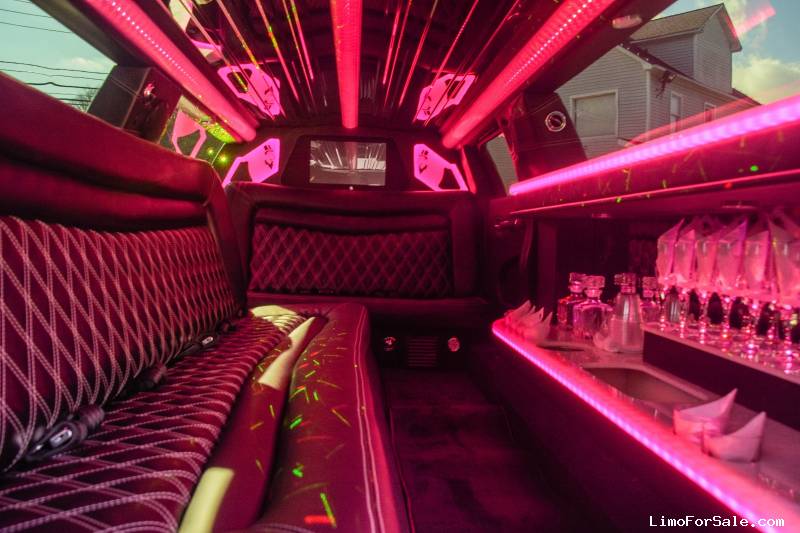 2018, Sedan Stretch Limo, Limos by Moonlight