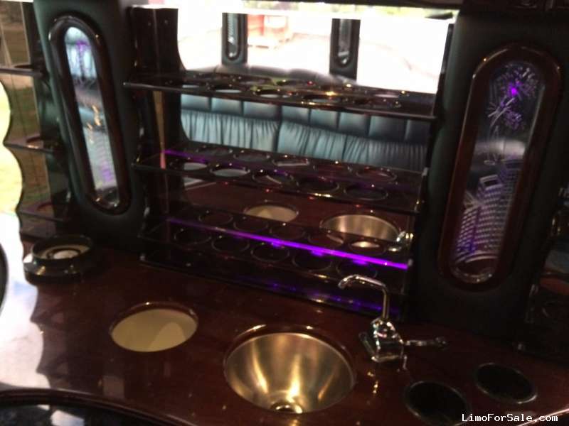 2007, GMC C5500, Mini Bus Limo, Turtle Top