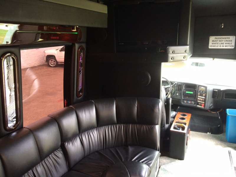 2007, GMC C5500, Mini Bus Limo, Turtle Top