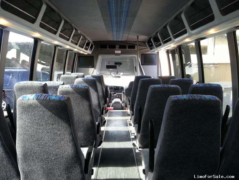 2007, Ford F-550, Mini Bus Shuttle / Tour, Krystal