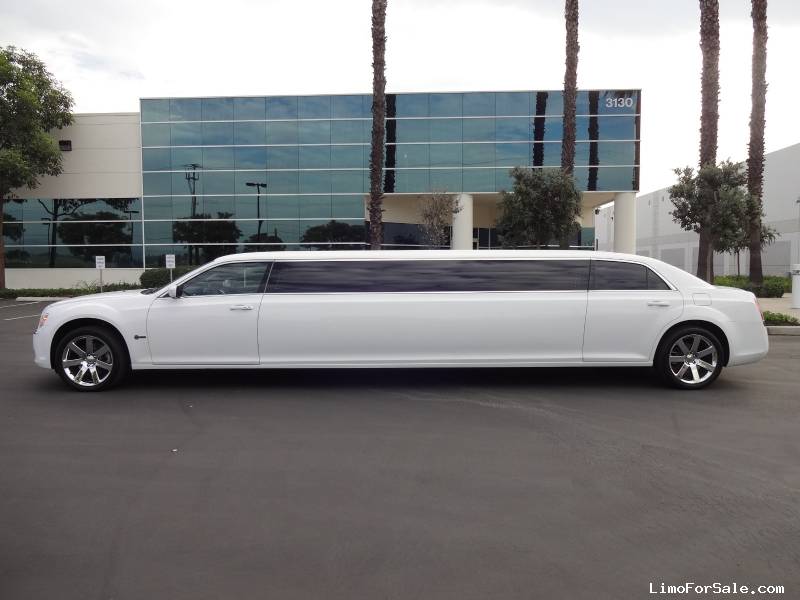 2014, Sedan Stretch Limo, Specialty Conversions