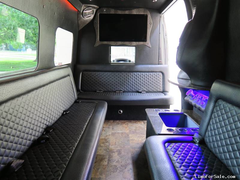2016, Party Bus