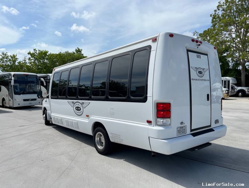 2010, Mini Bus Limo, Krystal
