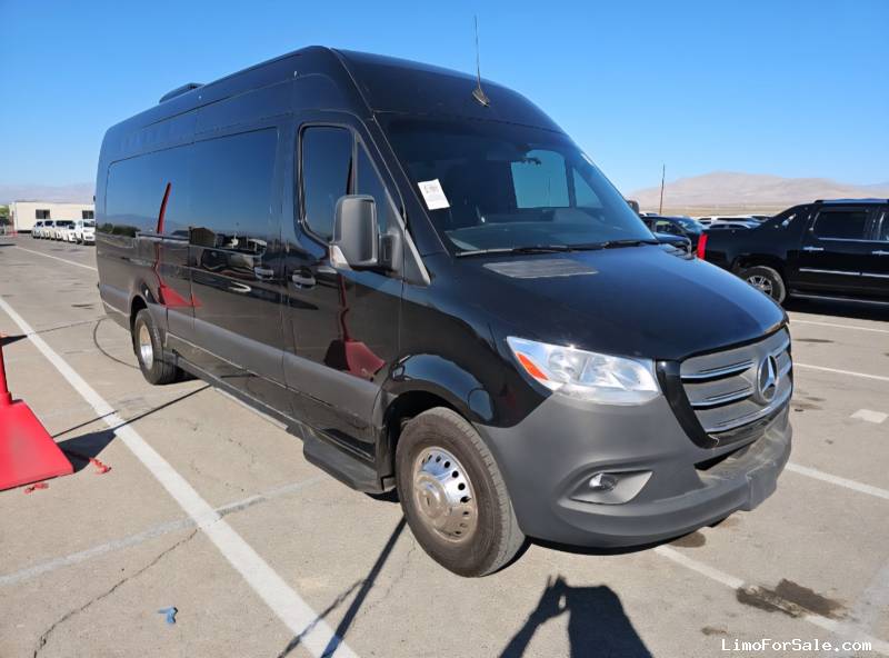 2023, Van Shuttle / Tour, Executive Coach Builders