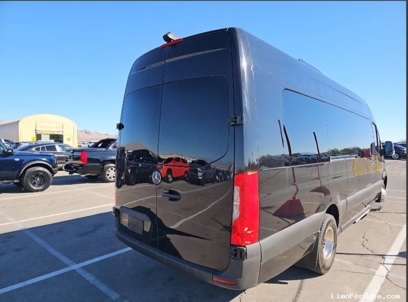 2023, Van Shuttle / Tour, Executive Coach Builders