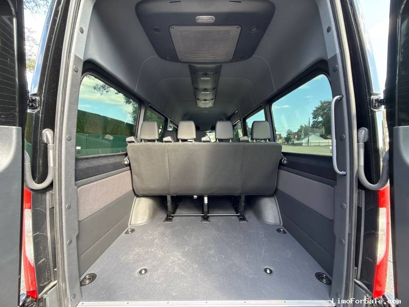 2025, Van Shuttle / Tour