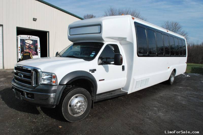 2006, Ford F-550, Mini Bus Shuttle / Tour, Krystal