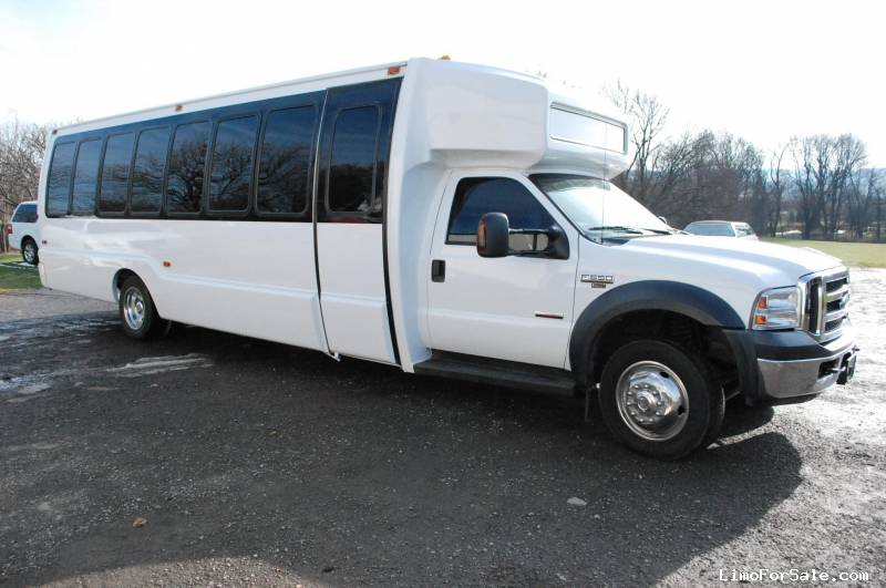 2006, Ford F-550, Mini Bus Shuttle / Tour, Krystal