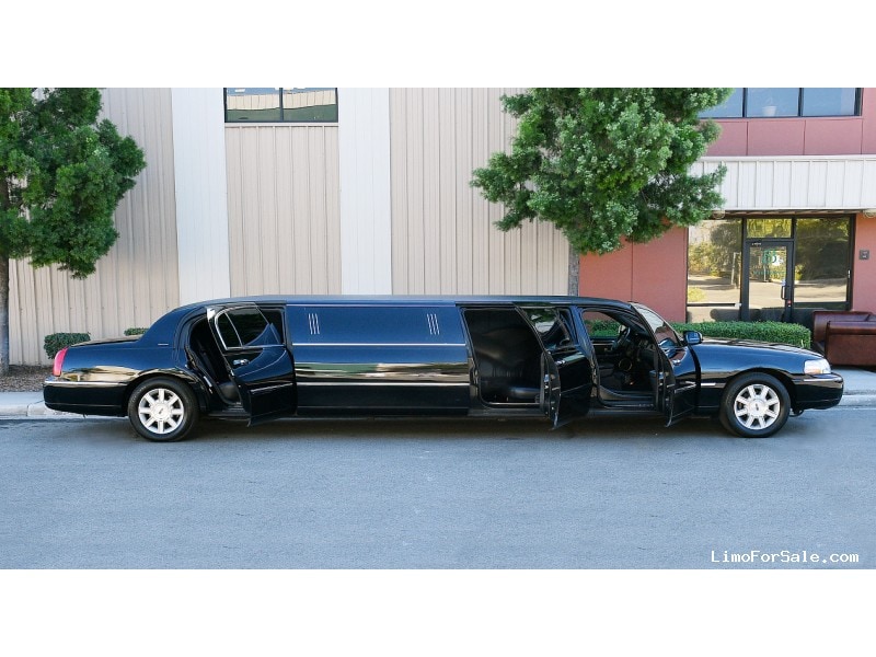 2011, Lincoln Town Car, Sedan Stretch Limo, Executive Coach Builders