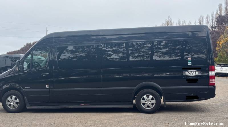 2015, Van Limo