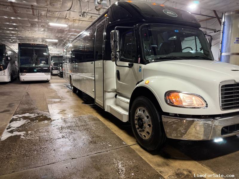 2016, Motorcoach Shuttle / Tour, Ameritrans