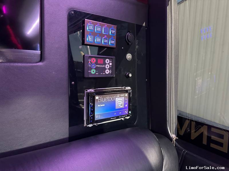 2019, Van Limo, Royal Coach Builders